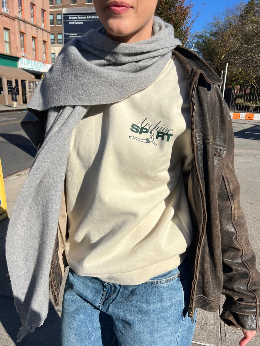 Signature Crewneck - Off white – ARCHIVE The Label